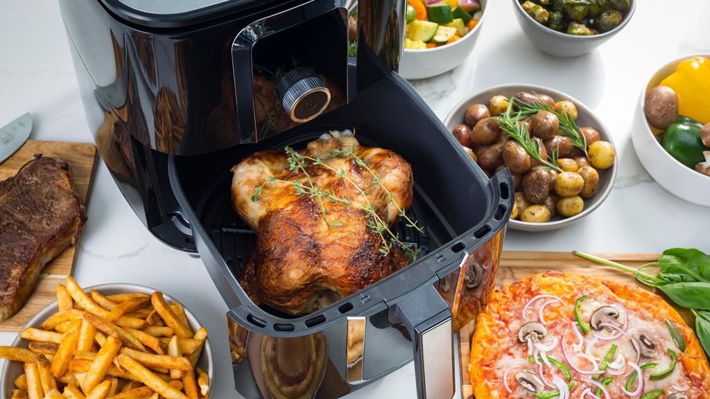 Air fryer vs oven: Which cooker is best for your kitchen? | Top Ten Reviews