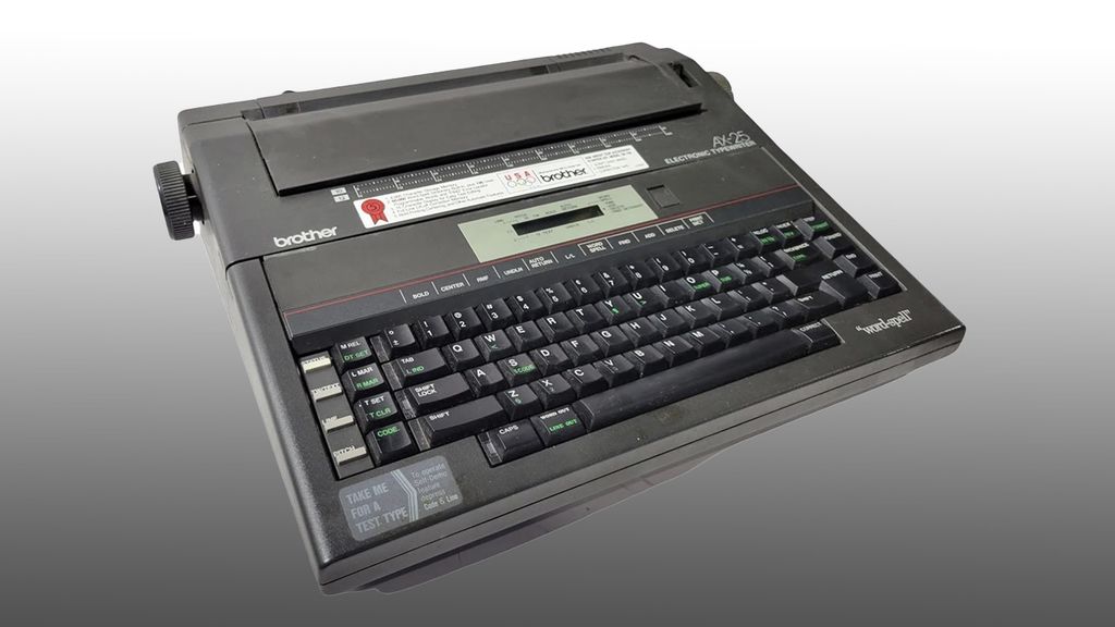 Raspberry Pi Gives 80s-Era Typewriter a New Lease on Life | Tom's Hardware