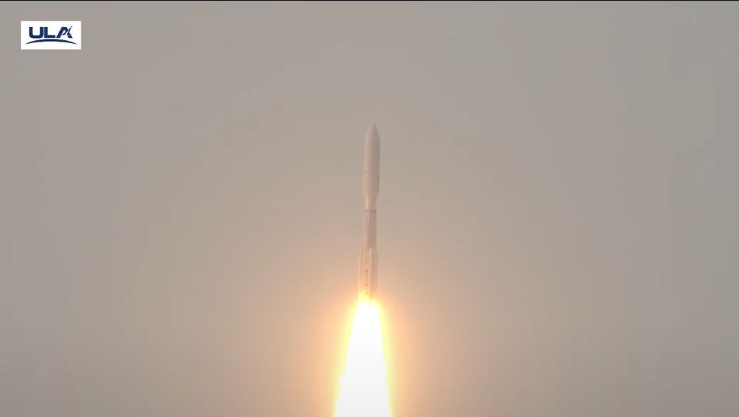 Amazon launches 27 satellites to begin building huge 'Project Kuiper ...