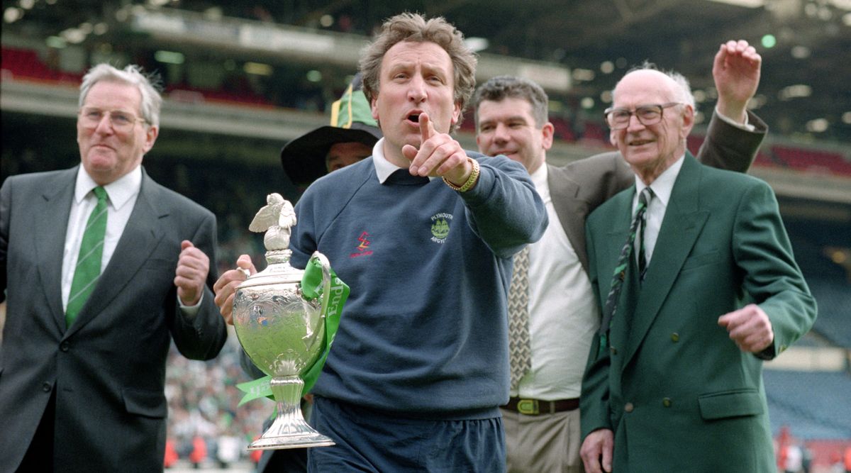 The best football managers of the 90s | FourFourTwo