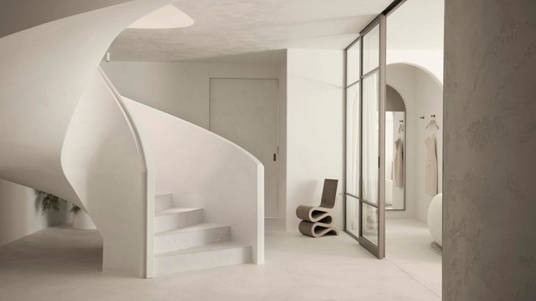 Banister vs Balustrade vs Railing — What You Need to Know | Livingetc