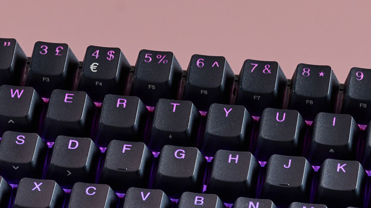 SteelSeries Apex Pro Mini Gen 3 review: a dazzling performer with ...
