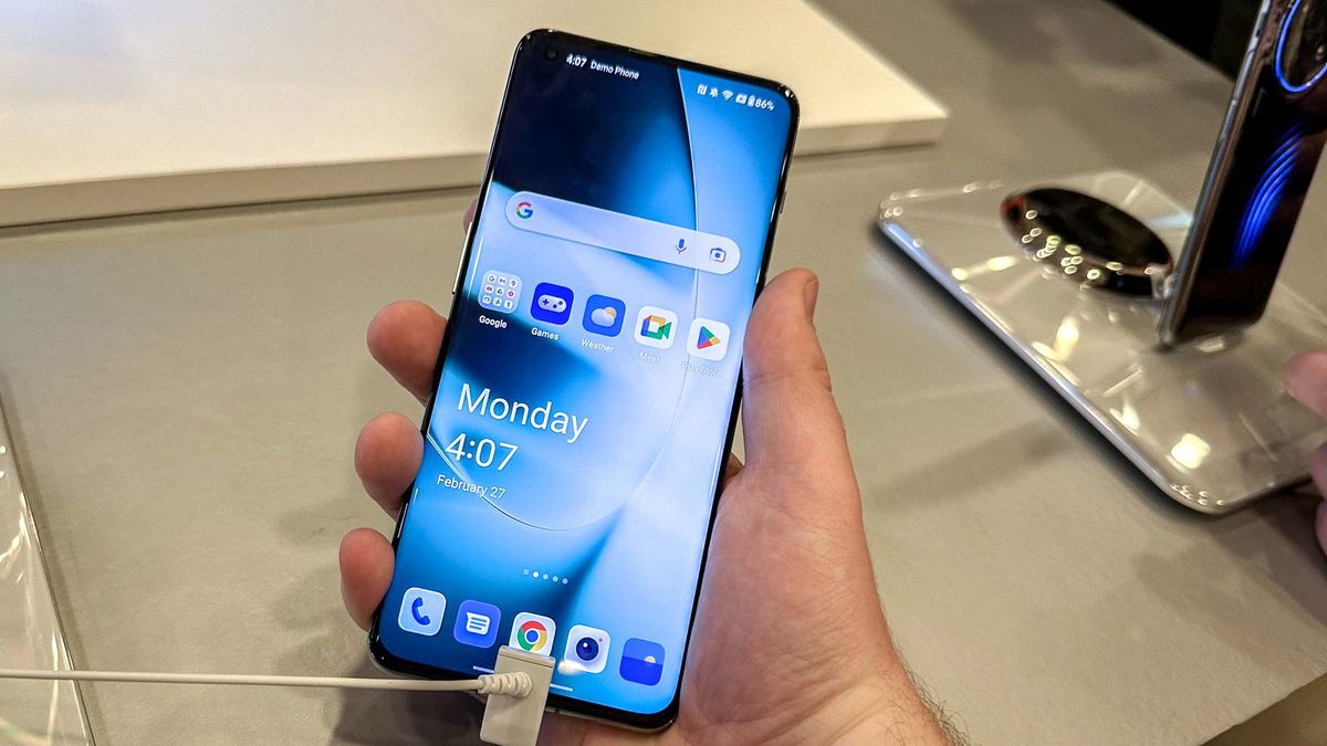 OnePlus 11 Concept is the world's first liquid-cooled phone | Tom's Guide