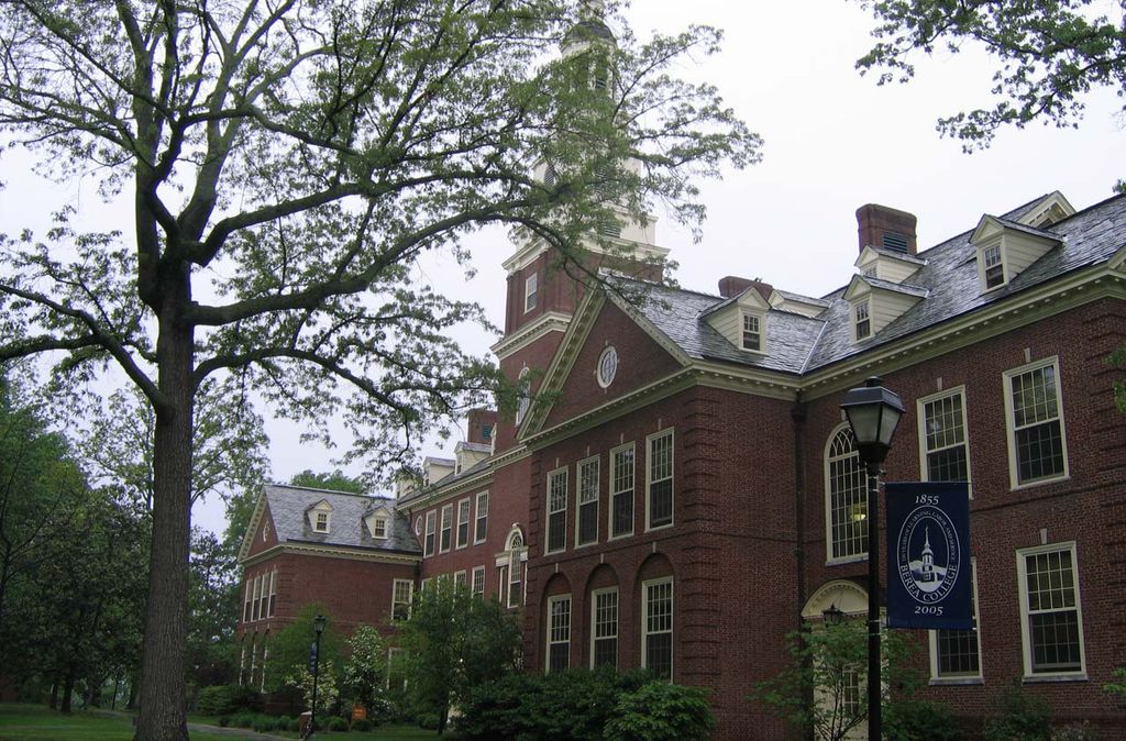 10 Great Colleges That Cost Less Than $20,000 | Kiplinger