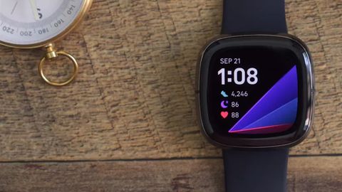 Fitbit has a battery overheating problem and here's what to do if you ...