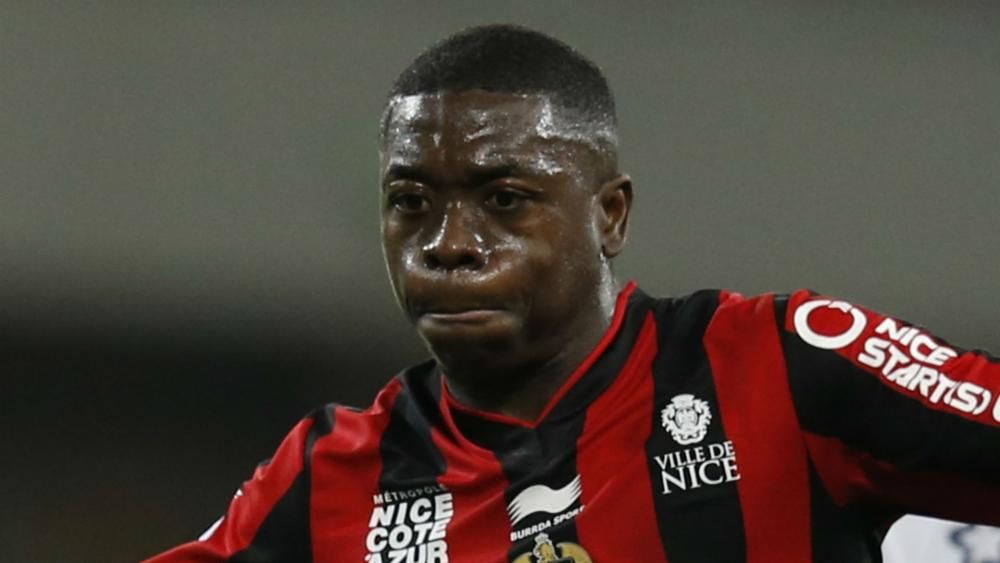 Mendy makes Leicester switch | FourFourTwo