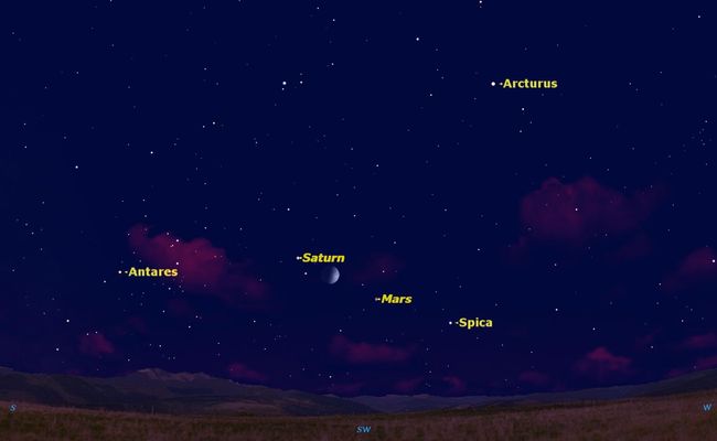 See the Moon in Motion in August's Night Sky | Space