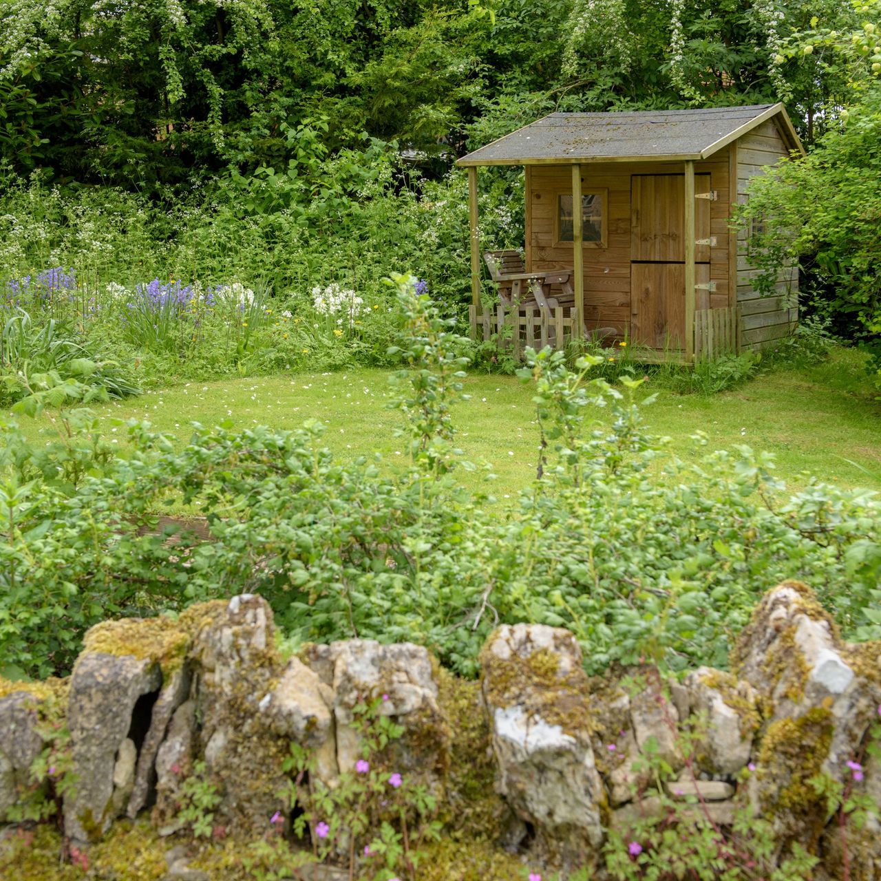 15 lawn ideas to give your garden a fresh new look | Ideal Home