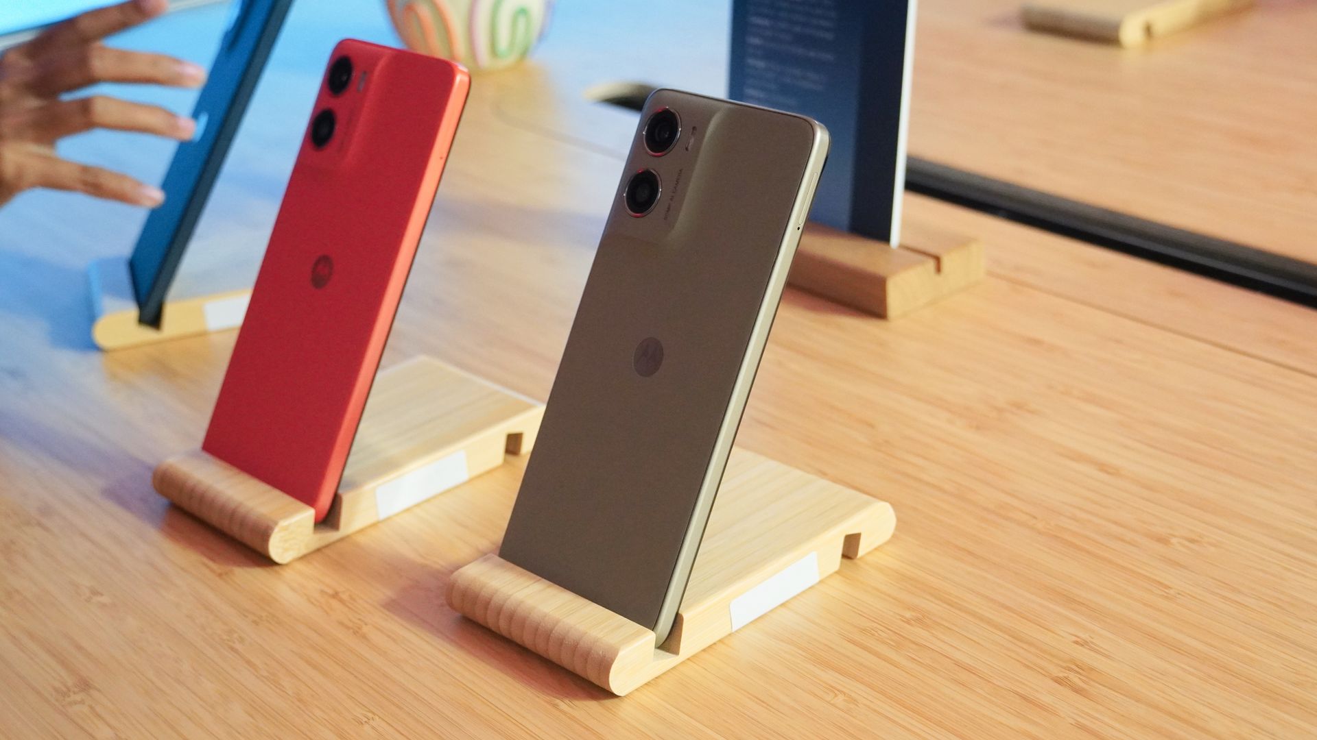 Motorola Edge 60 Neo, Moto G06, and G06 Power hands-on: Stylish ...