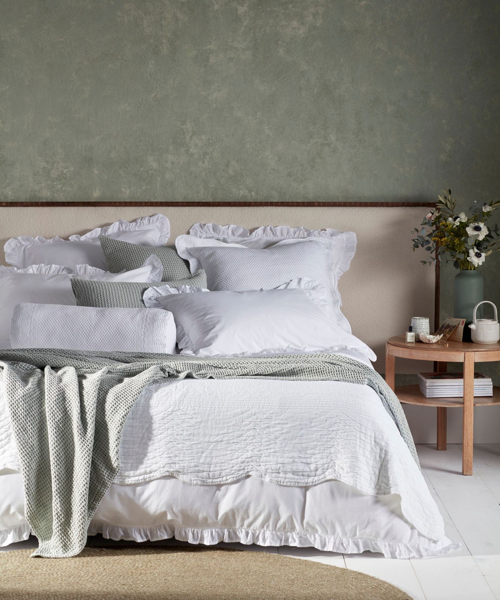 How to make rough sheets soft again: Tips from experts | Homes and Gardens