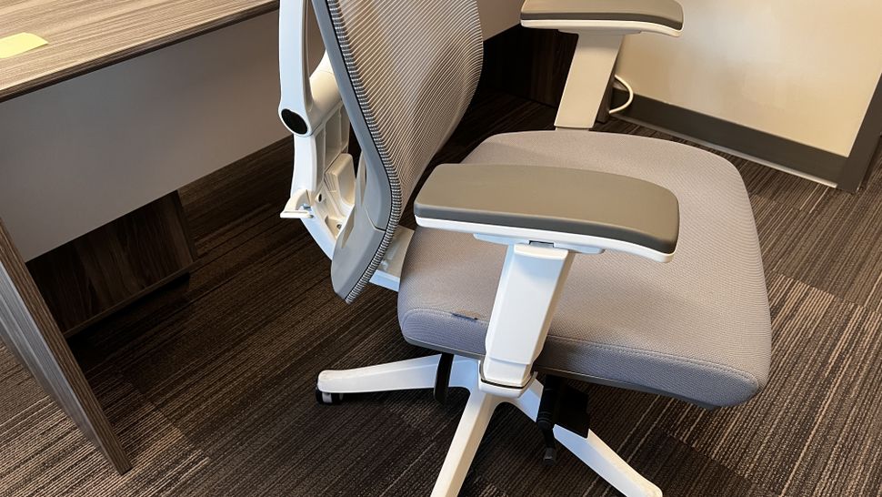 Autonomous ErgoChair Pro Review | TechRadar