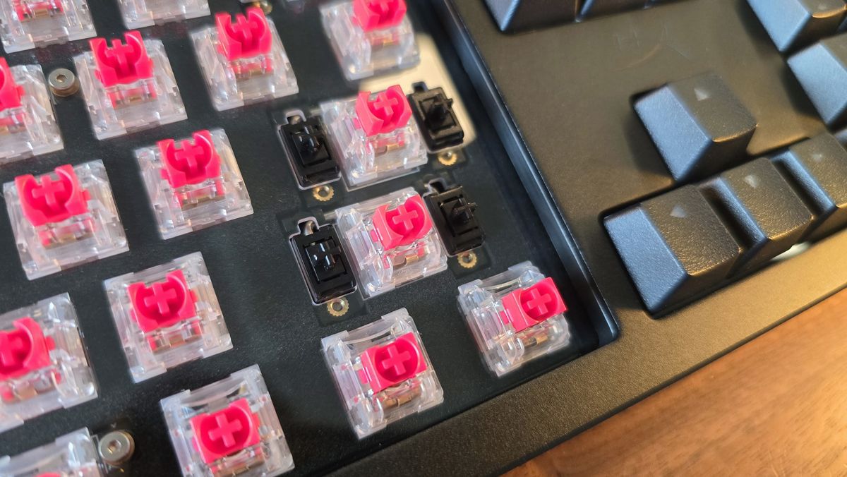 HyperX Alloy Rise Mechanical Gaming Keyboard Review: Magnetic ...