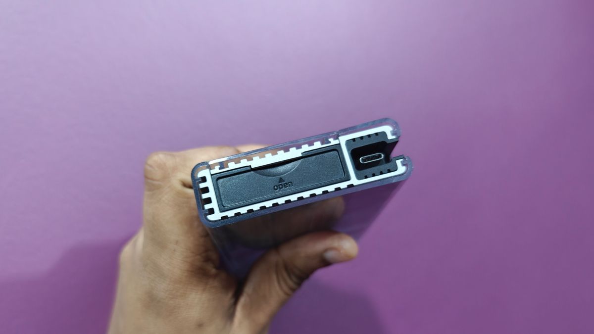 ZikeDrive USB4 NVMe SSD enclosure (Z666) review: DIY storage for ...