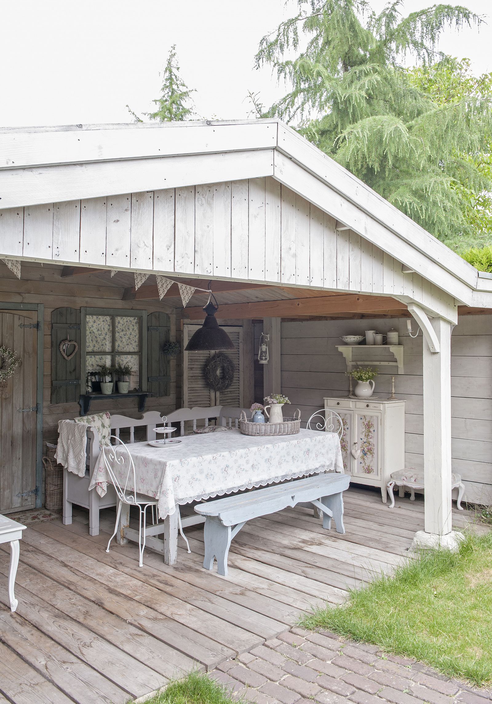 A Dutch home in the countryside –brimming with original features and ...