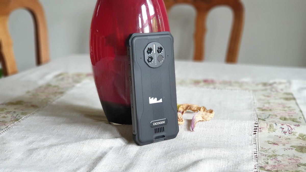 Doogee V10 rugged smartphone review | TechRadar