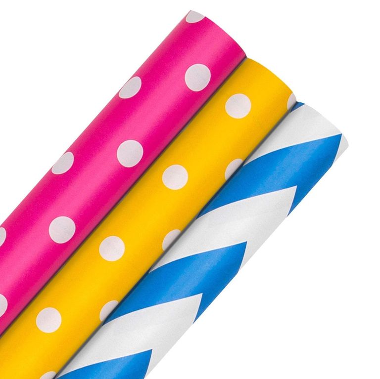 These 5 things make Christmas wrapping easier and quicker | Ideal Home