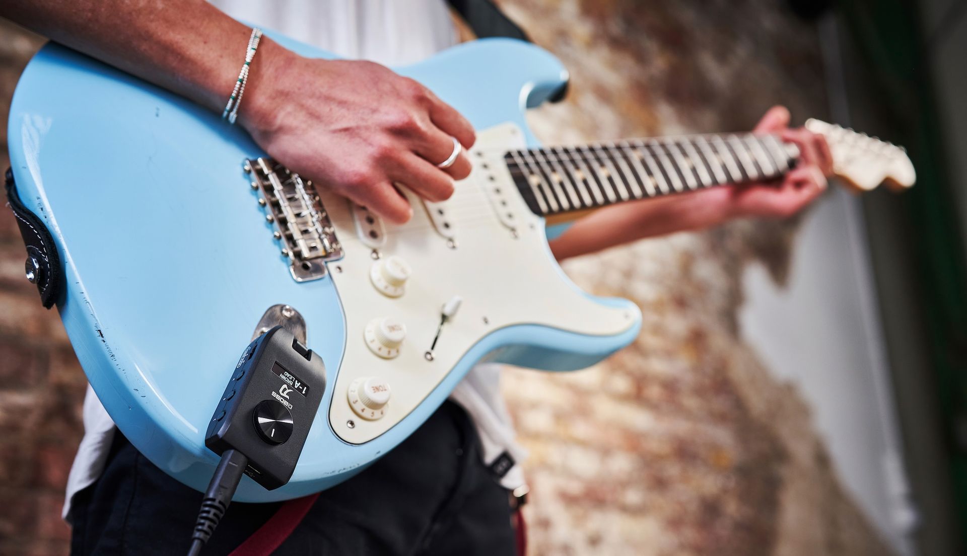 “Premium sound for everyday playing without the hassle of amps, pedals ...