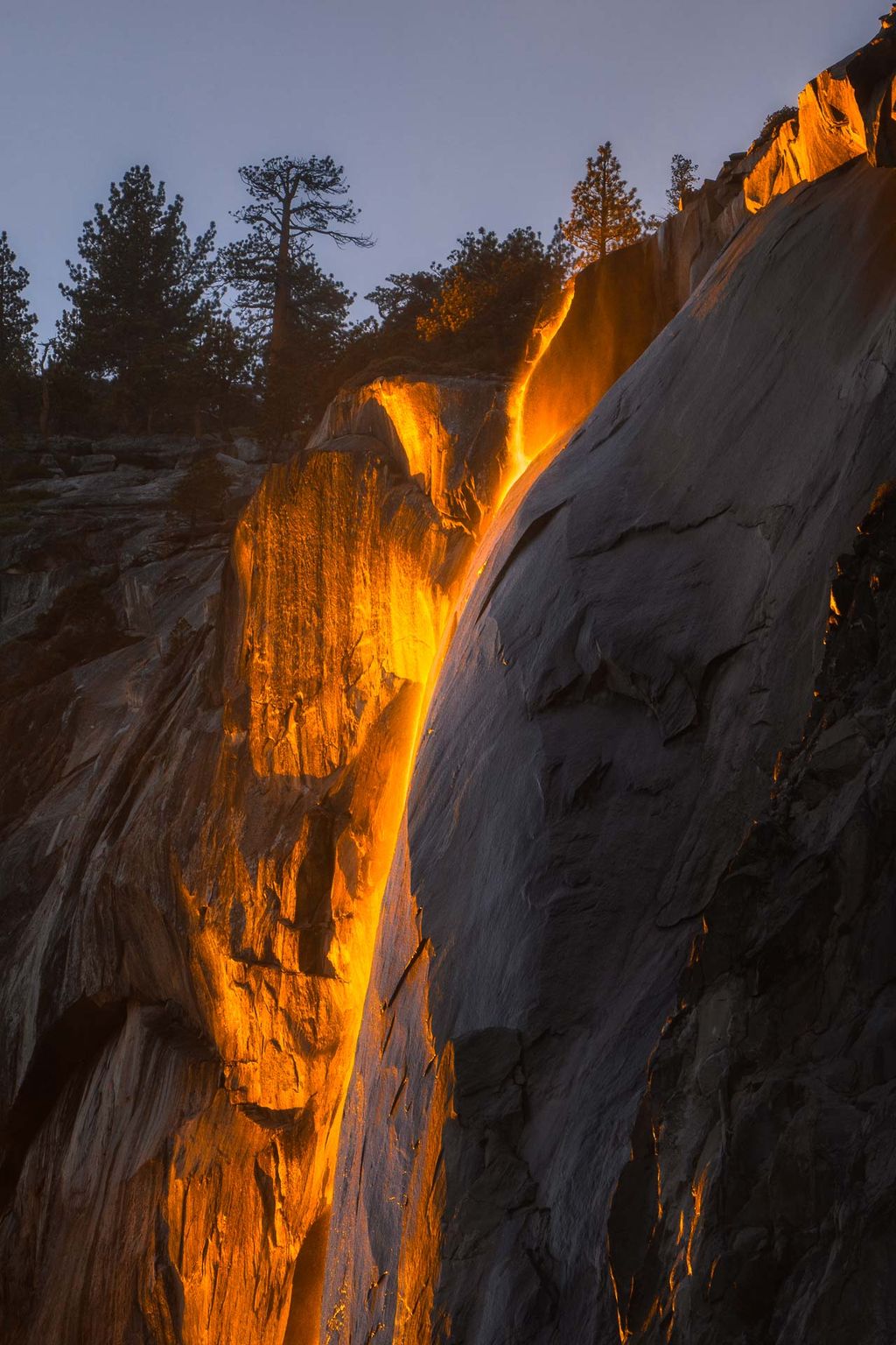 Photographers gather in Yosemite to capture spectacular waterfall ‘on ...