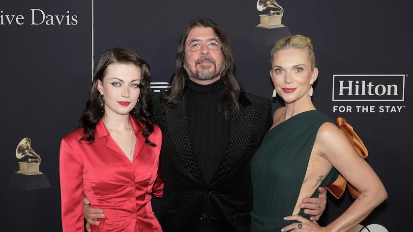 Foo Fighters’ Dave Grohl addresses infidelity and social media fallout ...