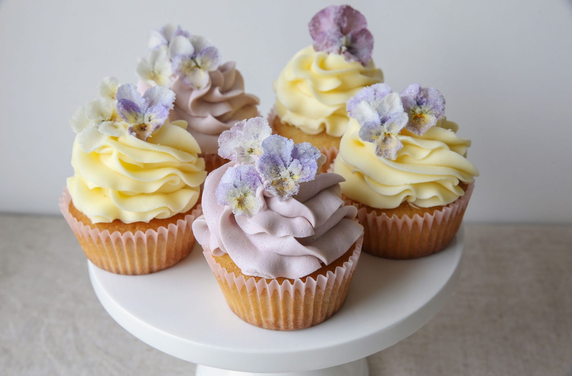 Violet cream cupcakes | Baking Recipes | GoodTo