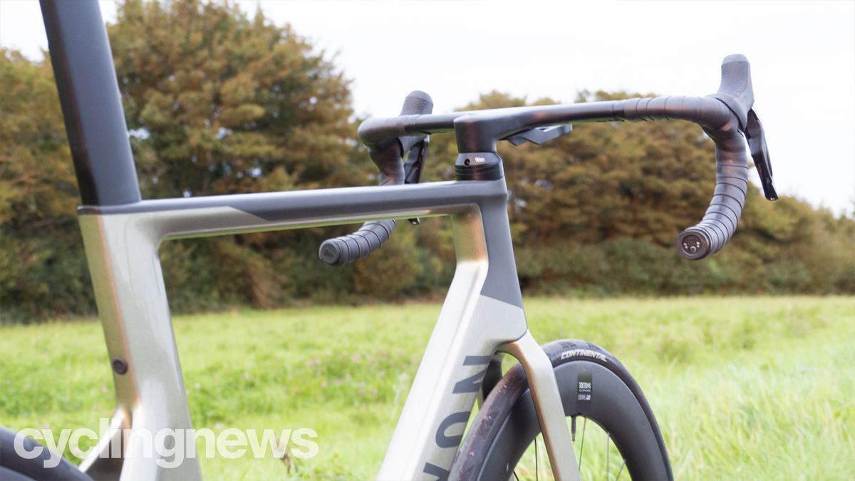 Which is which? A story of aero bikes' data-driven design convergence ...