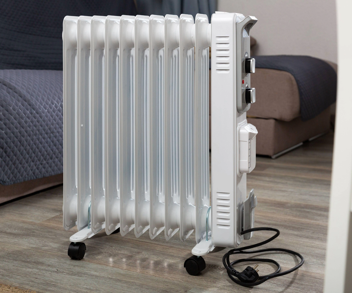 How do oil-filled radiators work? A complete guide | Homebuilding