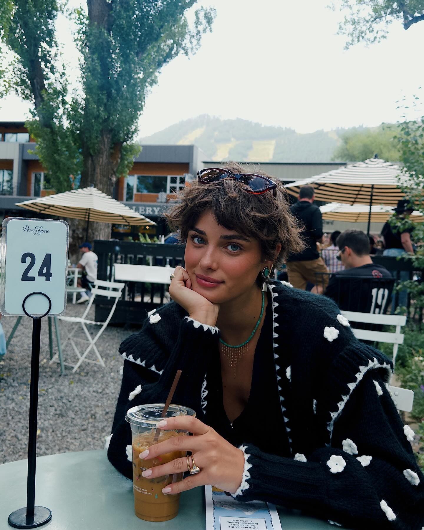 Trust Me, the Swept Bob Is Making a Comeback This Summer | Who What Wear