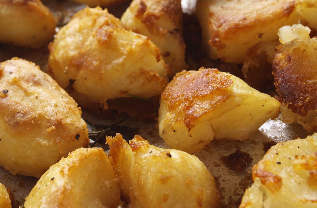 Goose fat roast potatoes | British Recipes | GoodTo