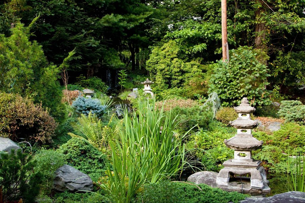 Pagoda ideas: 12 stunning structures for Japanese-inspired plots ...