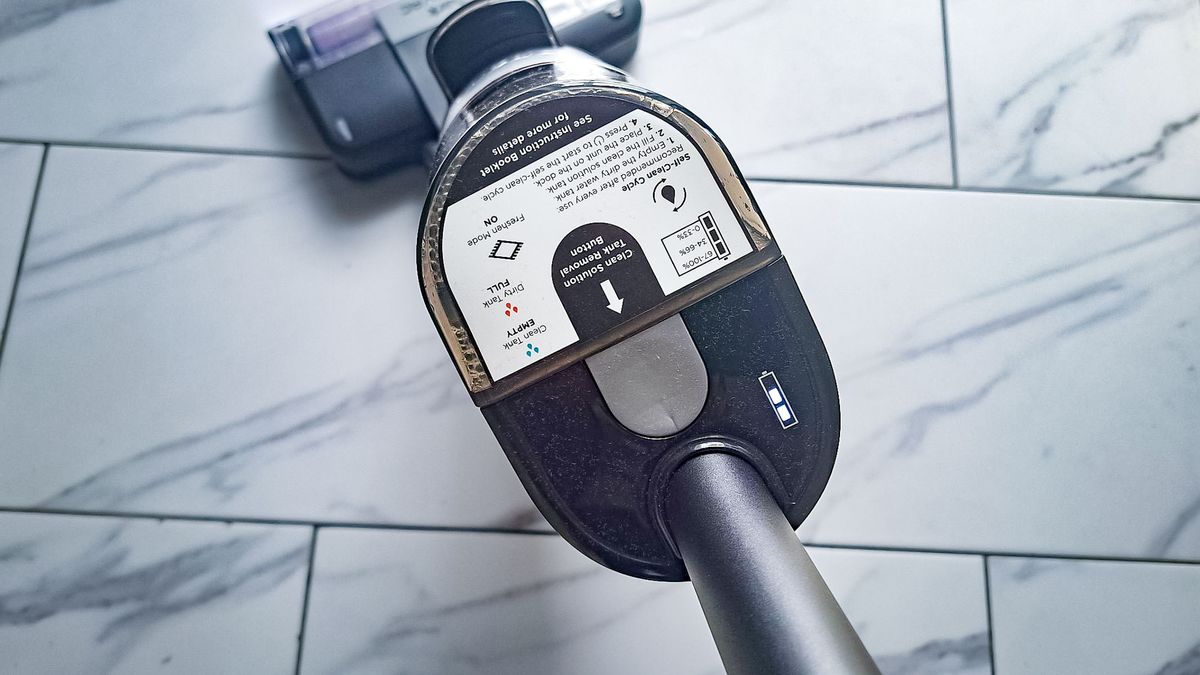 Shark HydroVac MessMaster Wet Dry Cordless Floor Cleaner review | Tom's ...