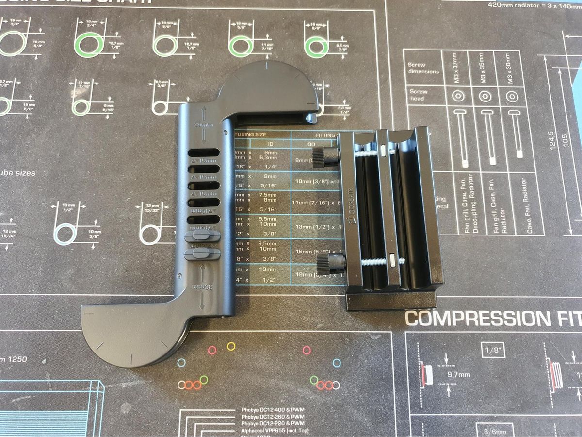 How to Cut Hard Tubing for Your Custom Loop | Tom's Hardware