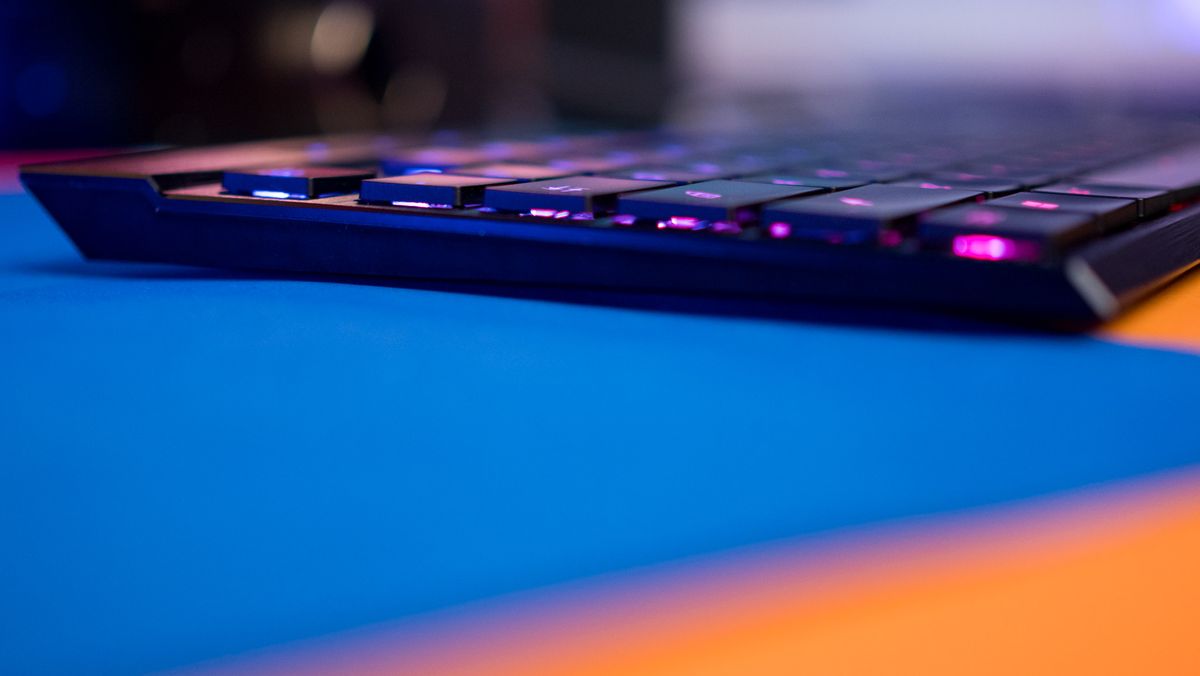 Corsair K100 Air Wireless review: A groundbreaking ultra-thin ...