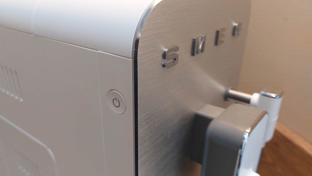 Smeg BCC12 Bean-to-Cup Coffee Machine review: a semi-automatic delight | T3