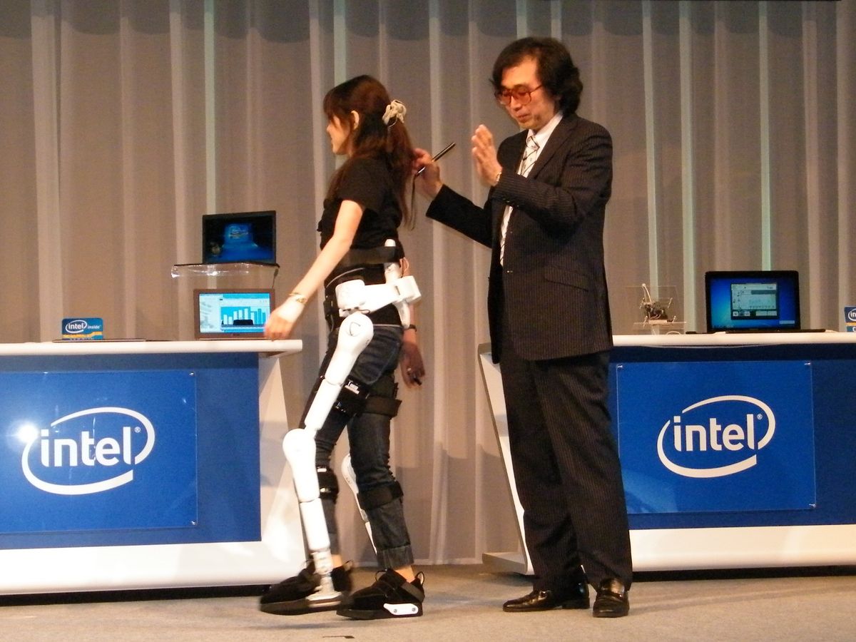 HAL robot walker shown off at CEATEC 2011 | TechRadar
