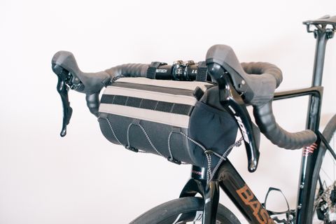 Best bike bar bags: Nine of the best options for packing your snacks ...