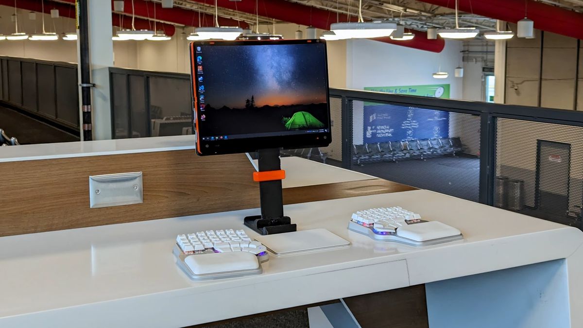 Someone converted the Framework laptop into a portable desktop PC ...