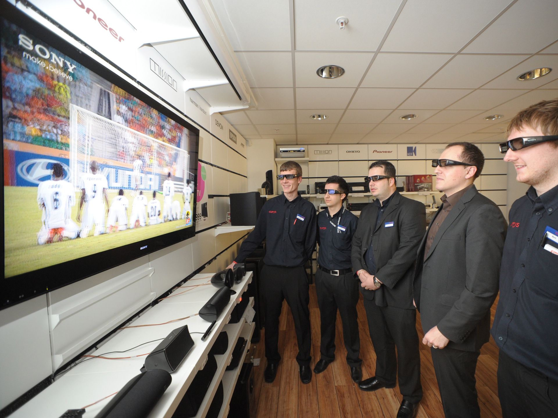 Harrods and Currys lay claim to UK's first 3D TVs | TechRadar