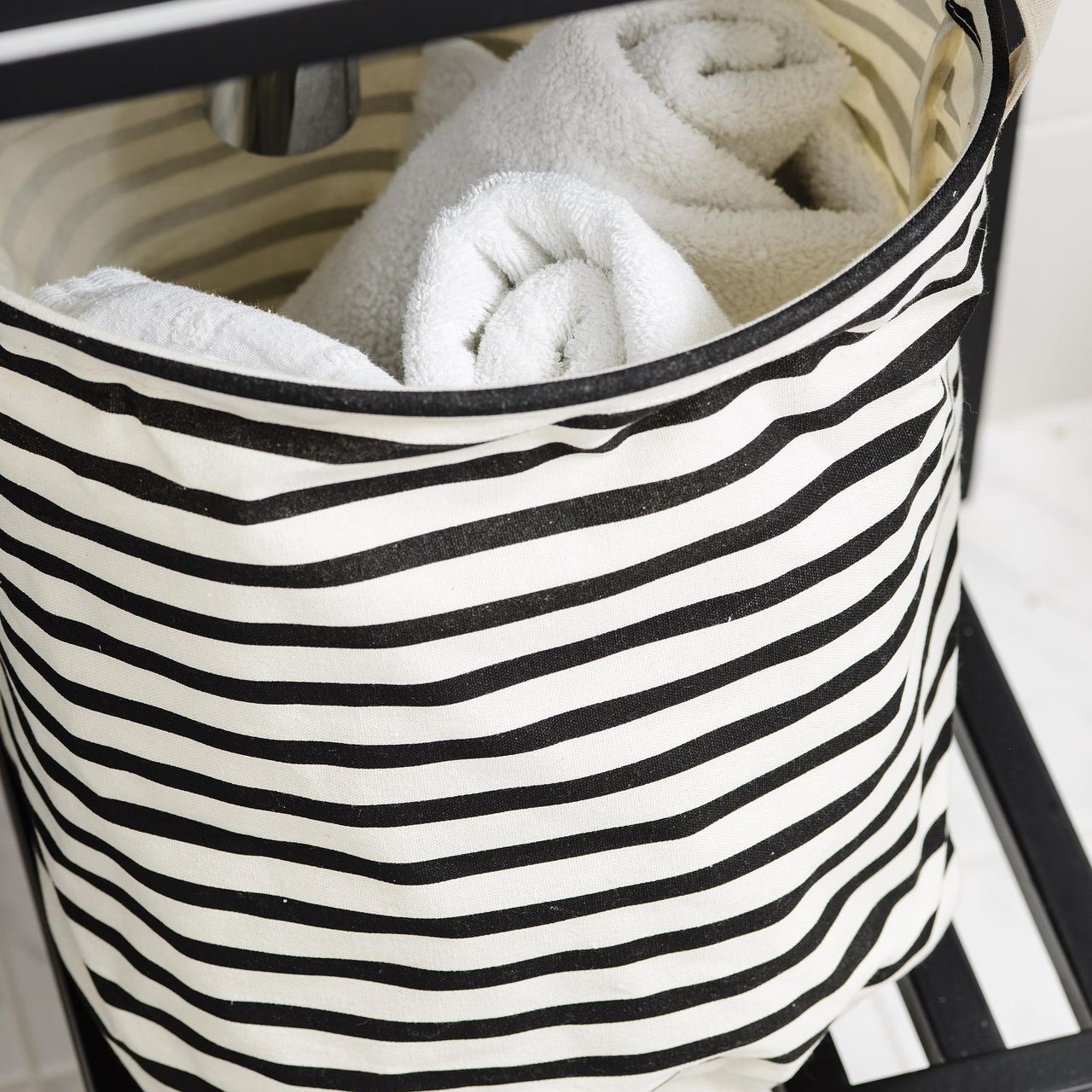 8 towel storage ideas to keep your bathroom neat and tidy | Ideal Home