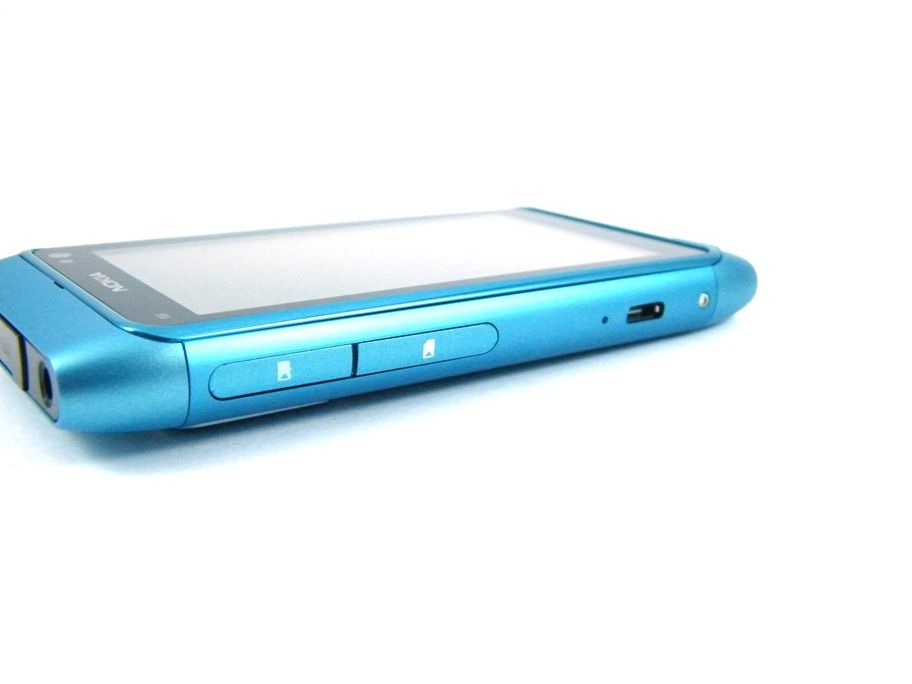 Nokia N8: Hands on gallery - Nokia N8 review - Page 11 | TechRadar