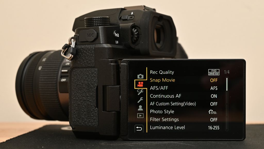 Panasonic Lumix G97 review: a new Micro Four Thirds camera that feels ...