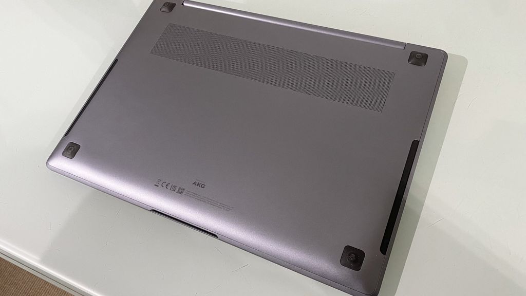 Samsung Galaxy Book4 Pro review: Samsung's MacBook killer gets Intel's ...