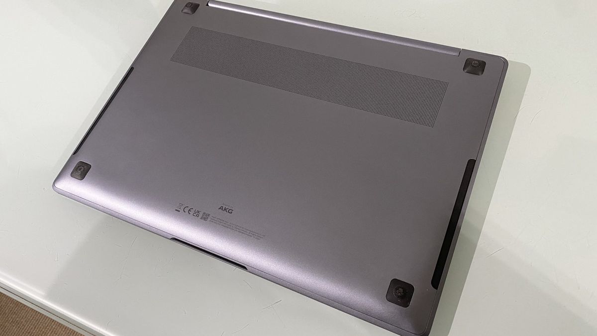 Samsung Galaxy Book4 Pro review: Samsung's MacBook killer gets Intel's ...