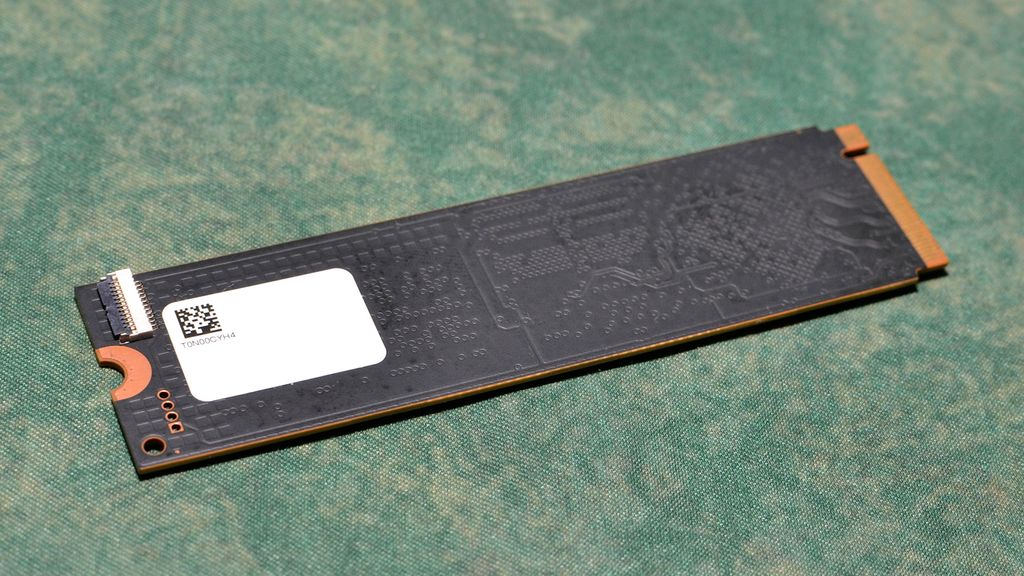 Micron 3500 SSD 1TB review: A high-performance NVMe client SSD | Tom's ...