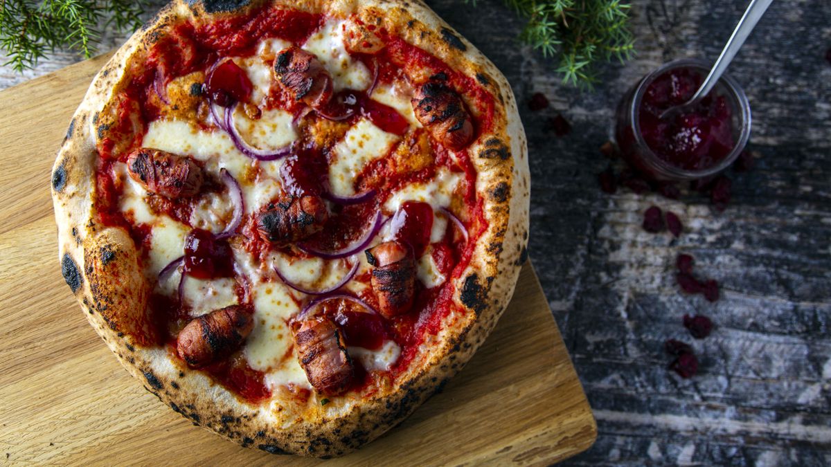 Christmas pizza recipe: try this festive twist on a classic | Gardeningetc