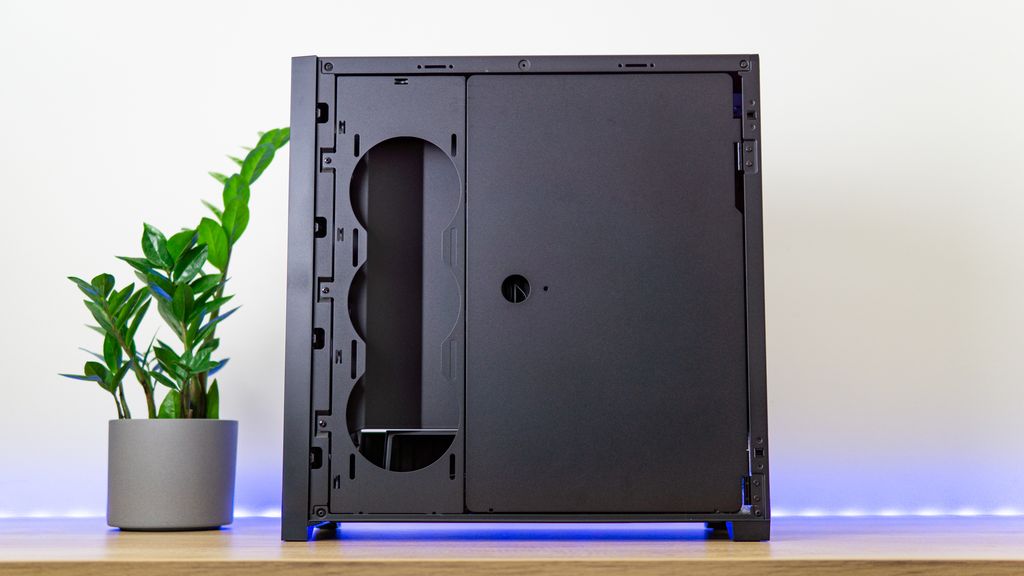 Corsair 5000X Case Review: a Majestic Tower of Glass Opulence | Tom's ...