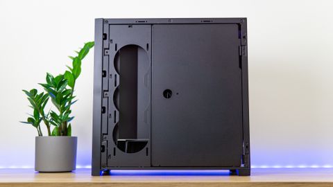 Corsair 5000X Case Review: a Majestic Tower of Glass Opulence | Tom's ...