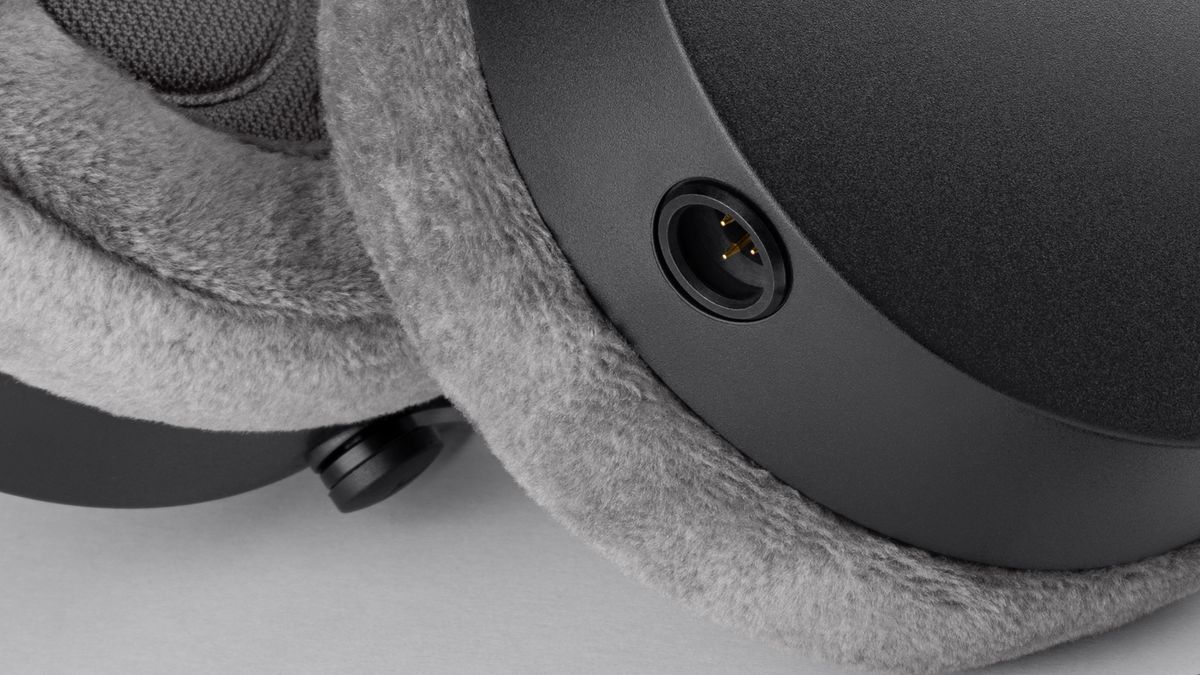 Beyerdynamic DT 700 Pro X review | What Hi-Fi?