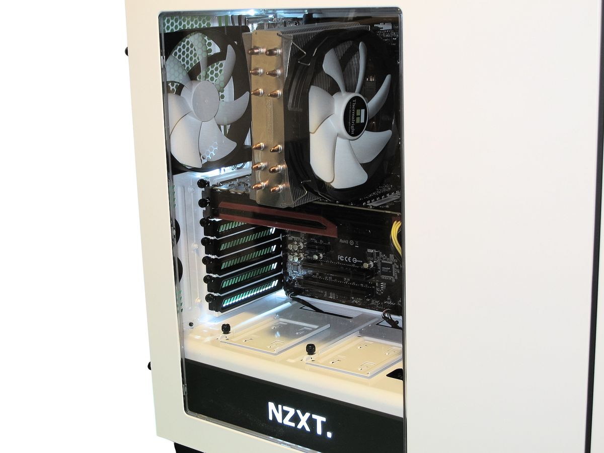 First Impressions And 360Â° Picture Gallery - NZXT H440 Mid-Tower Case ...