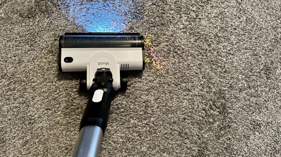 Levoit LVAC-200 Cordless Stick Vacuum review | Top Ten Reviews