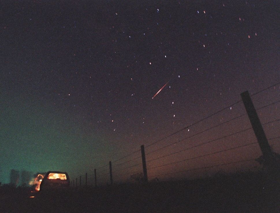 The Leonid meteor shower peaks is peaking now. Are 'shooting stars' in ...